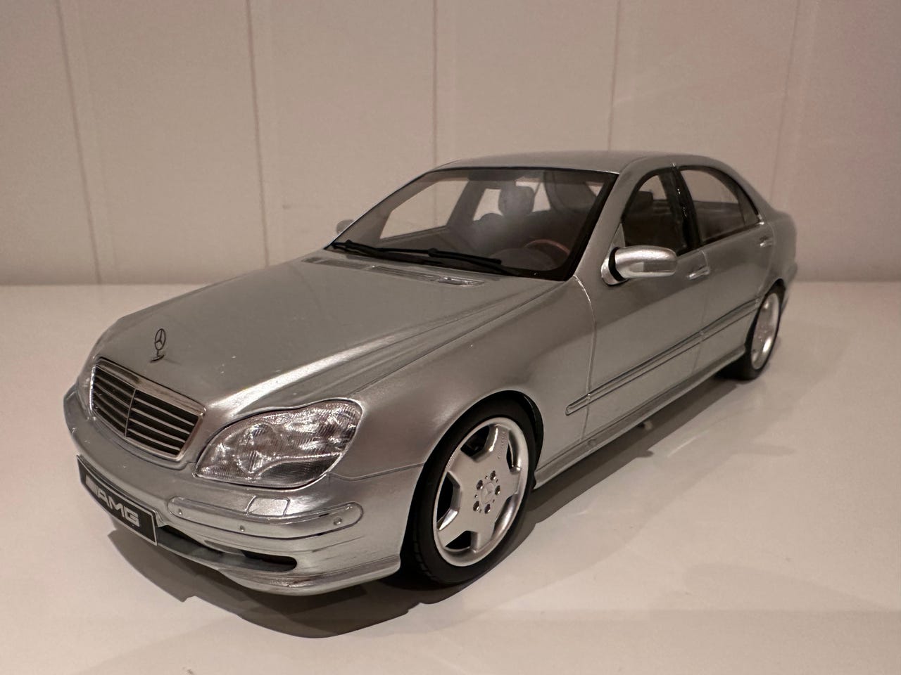1:18 Mercedes-Benz S55 AMG Ottomobile | FINN torget