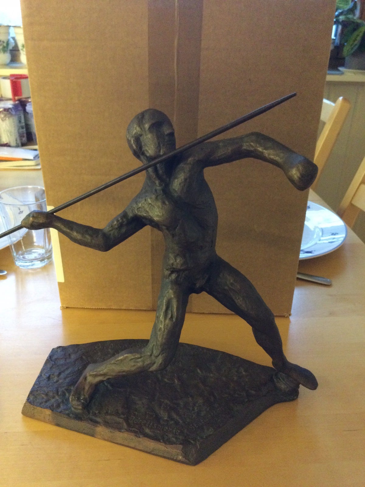 Gunnar Janson skulptur i bronse idrettsmerket | FINN torget