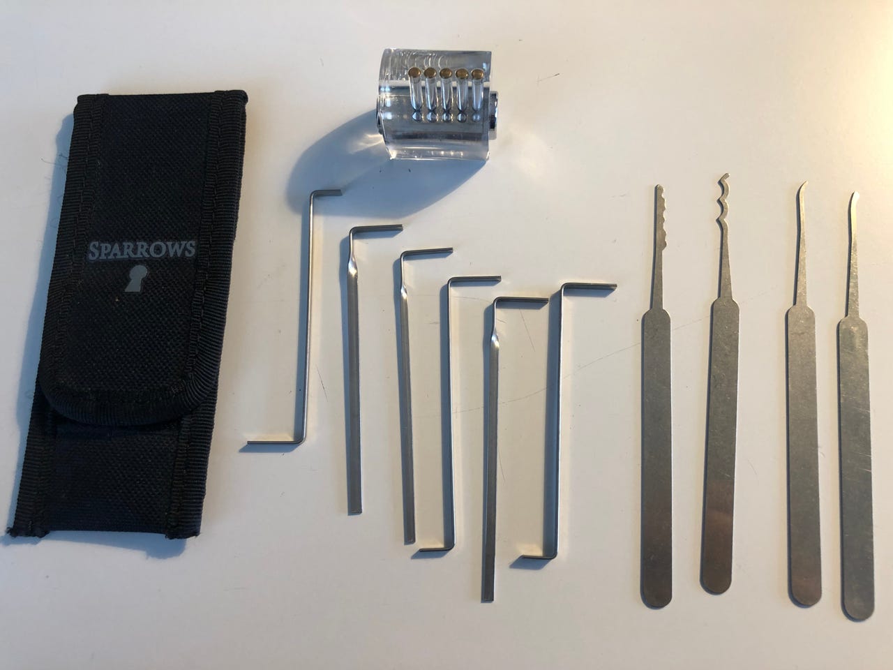 Sparrows dirkesett med gjennomsiktig øvelseslås | FINN.no