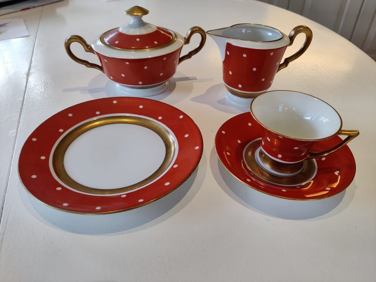 Håndmalte moccakopper, fløtemugge, sukkerskål fra Hackefors Porselenfabrikk | FINN-torget