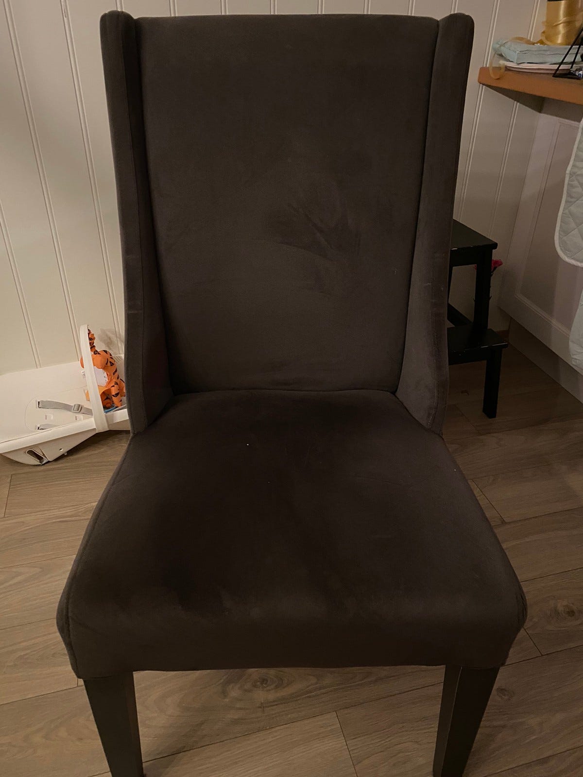 Spisestoler selges | FINN-torget