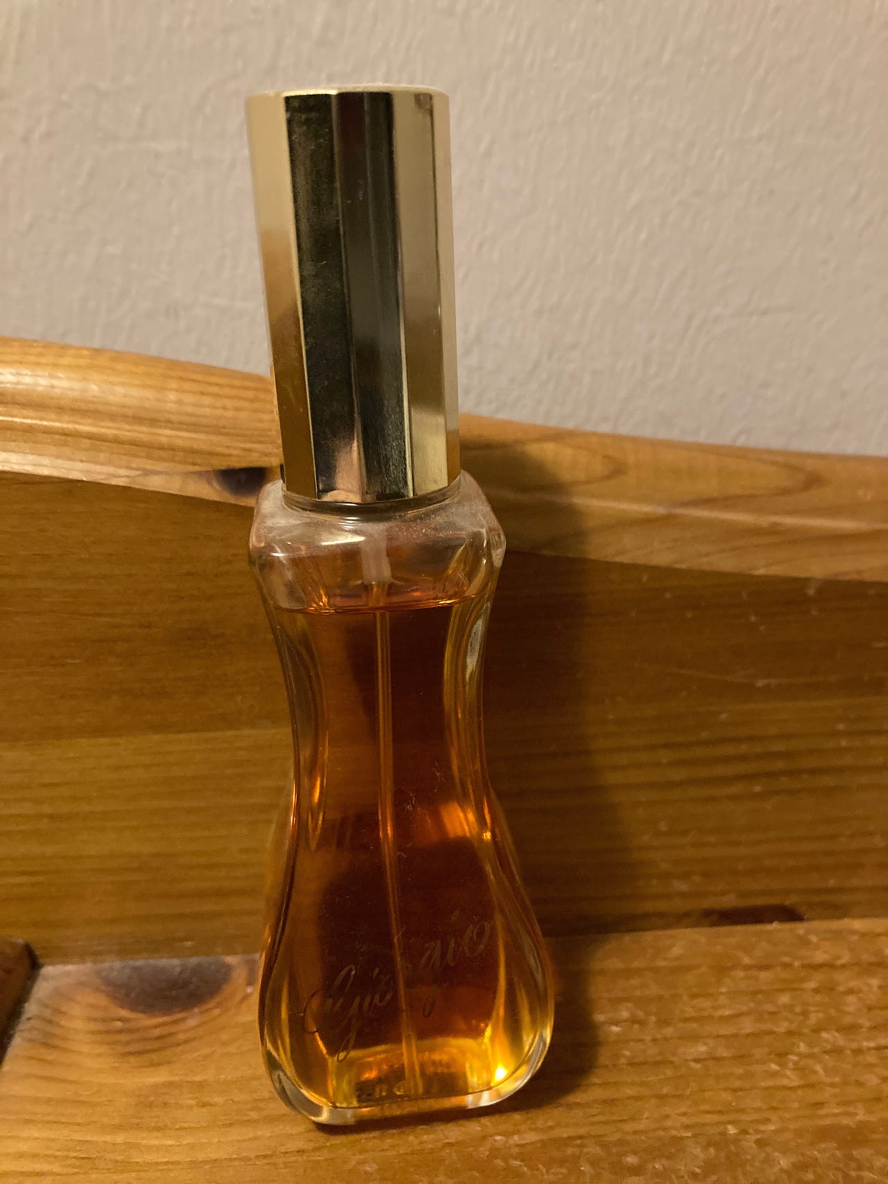 Giorgio Beverly Hills - Red 50ml EDT vintage parfyme | FINN torget