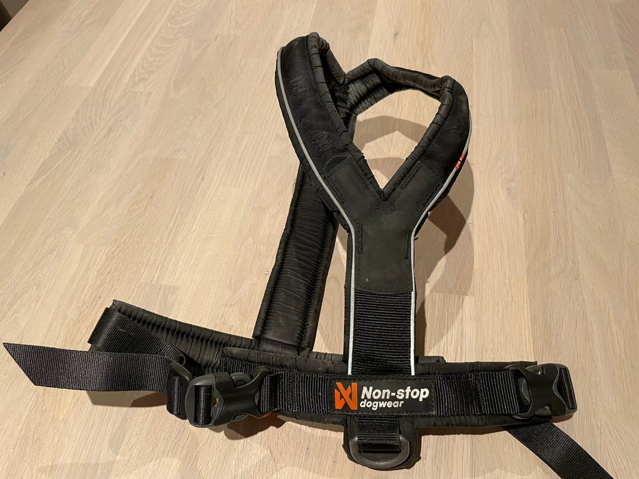 Nonstop Line harness (y sele) str 6 svart | FINN-torget