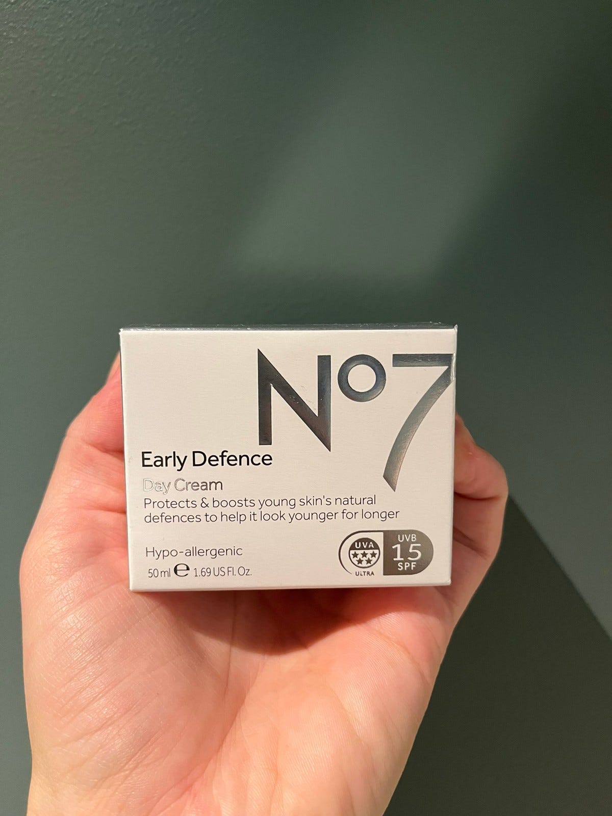 Hudpleie fra NO7 Early Defence serien | FINN torget