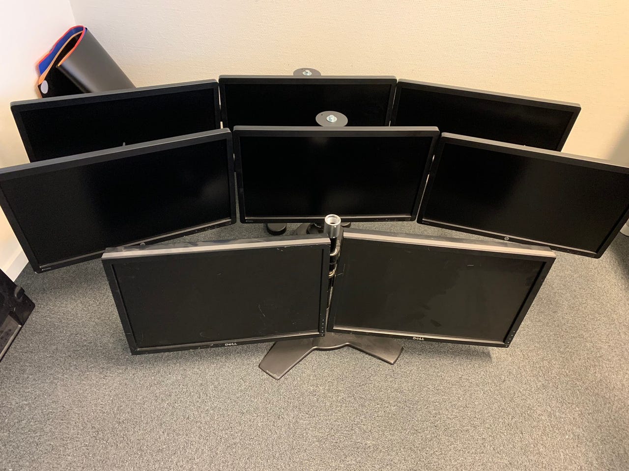 pc skjermer med stativ | FINN torget