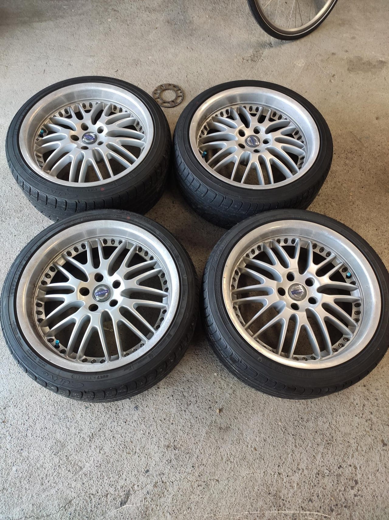 18" Felger 5x108 ET20 | FINN torget