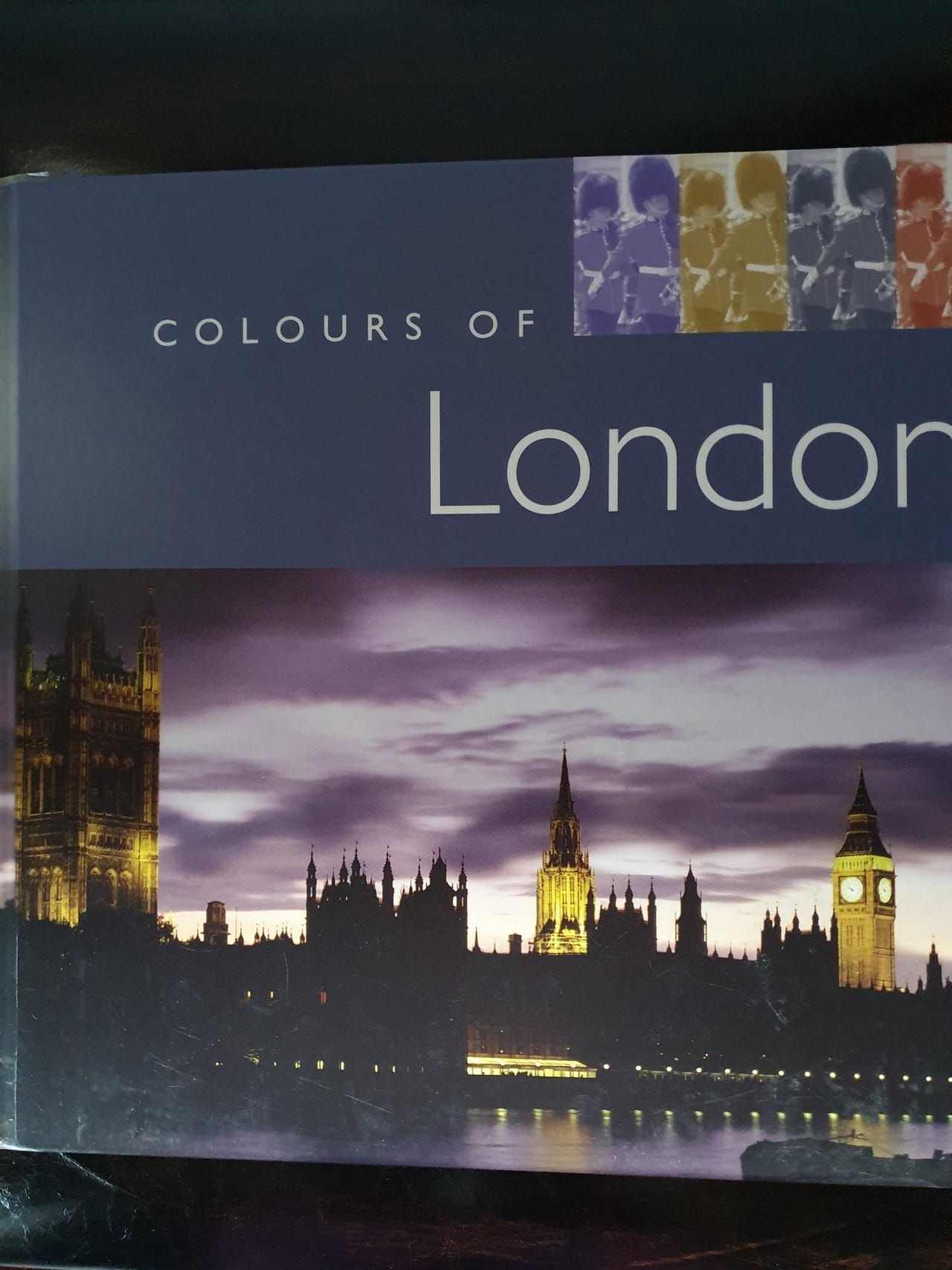Colours of London boka | FINN.no