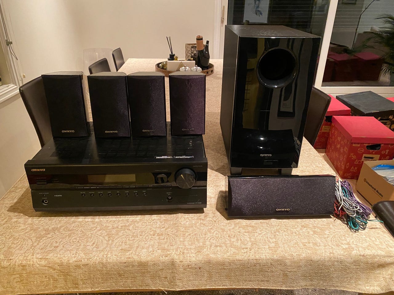 surround 5.1 hjemmekino lydanlegg. Onkyo HT-R380 | FINN-torget