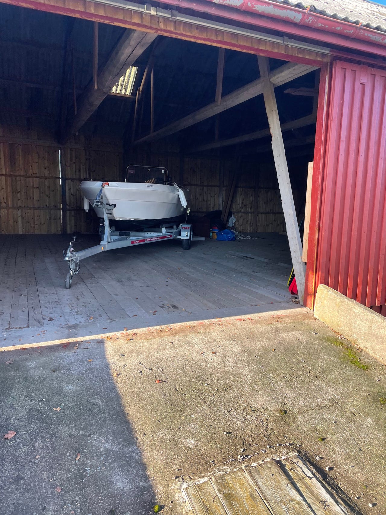 Vinterlagring av mindre båter/ personbil | FINN torget