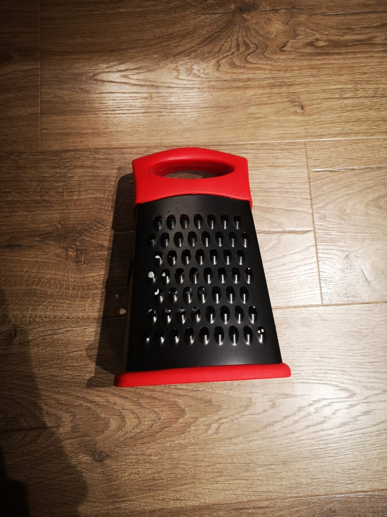 Rød/svart rasp | FINN-torget