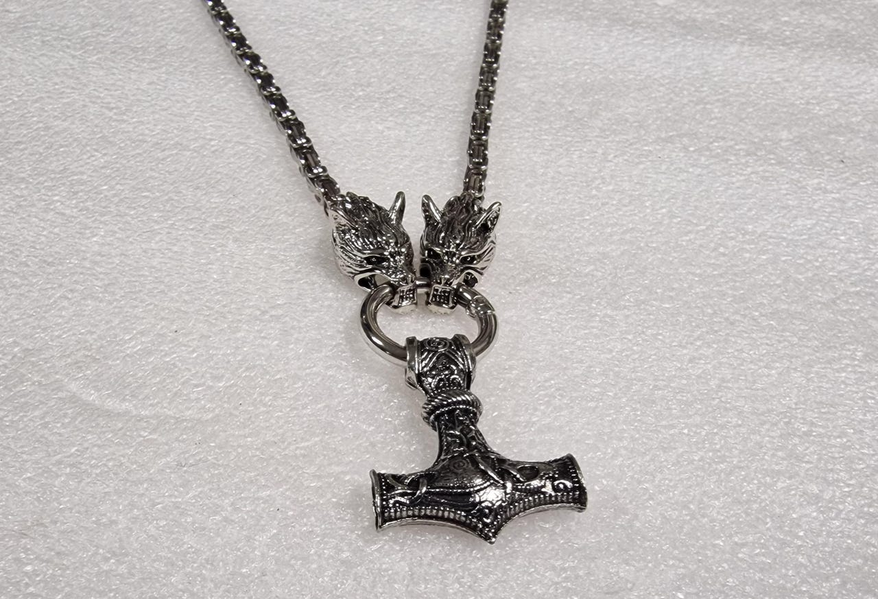 Tors Hammer halskjede | FINN-torget