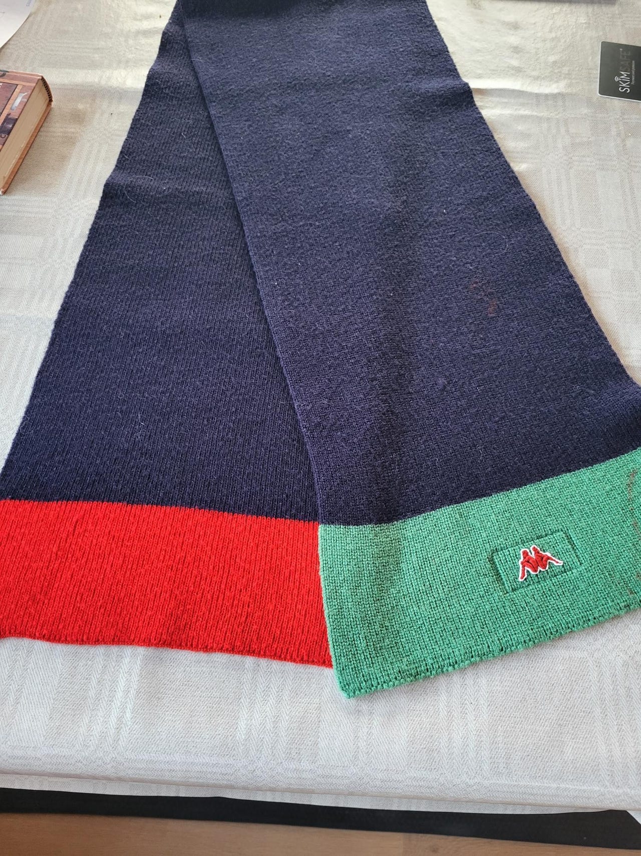 Ull skjerf fra Robe di Kappa | FINN-torget