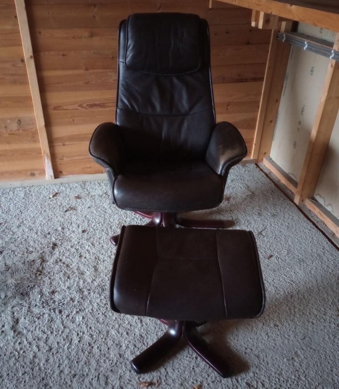 Liten lenestol i skinn | FINN torget