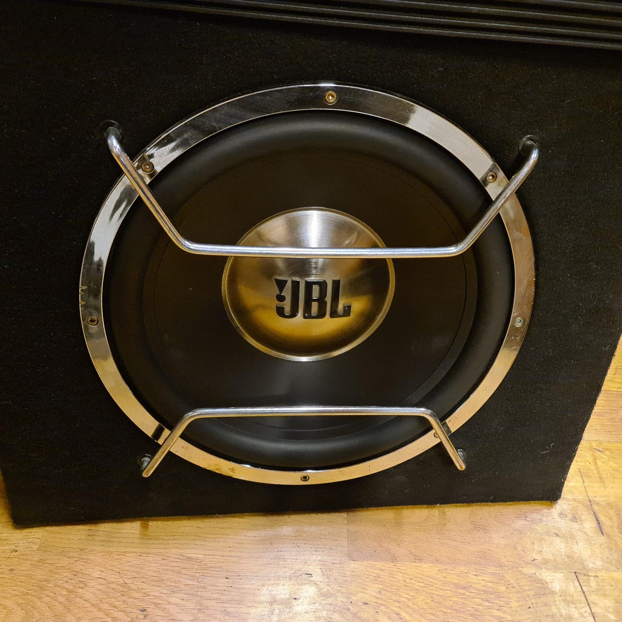 Jbl sub med forsterker | FINN-torget