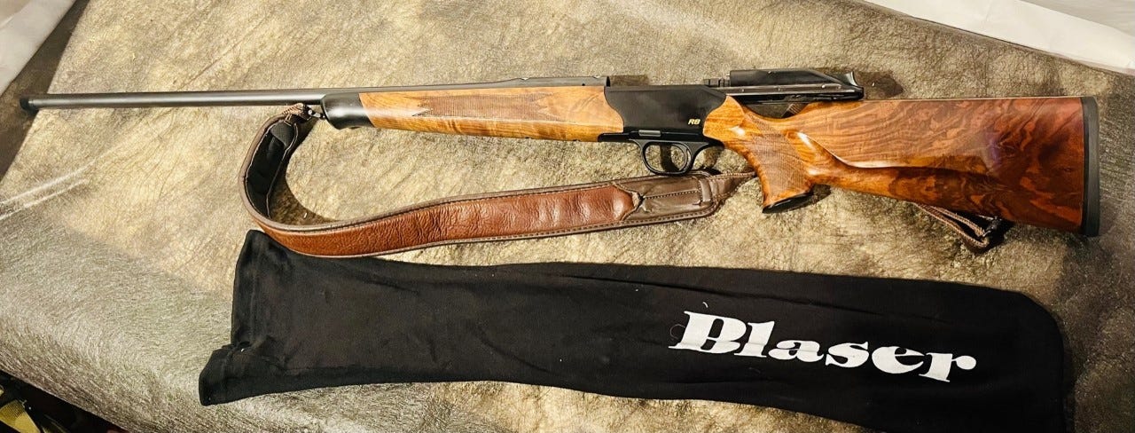 Blaser R8 med 2 løp selges til knallpris. 300 win mag og 270 win | FINN ...