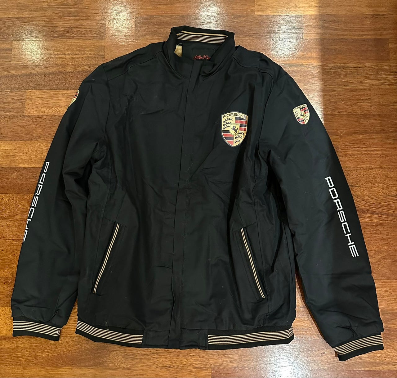 Tøff helt ny jakke med Porsche-merke, foret. | FINN torget