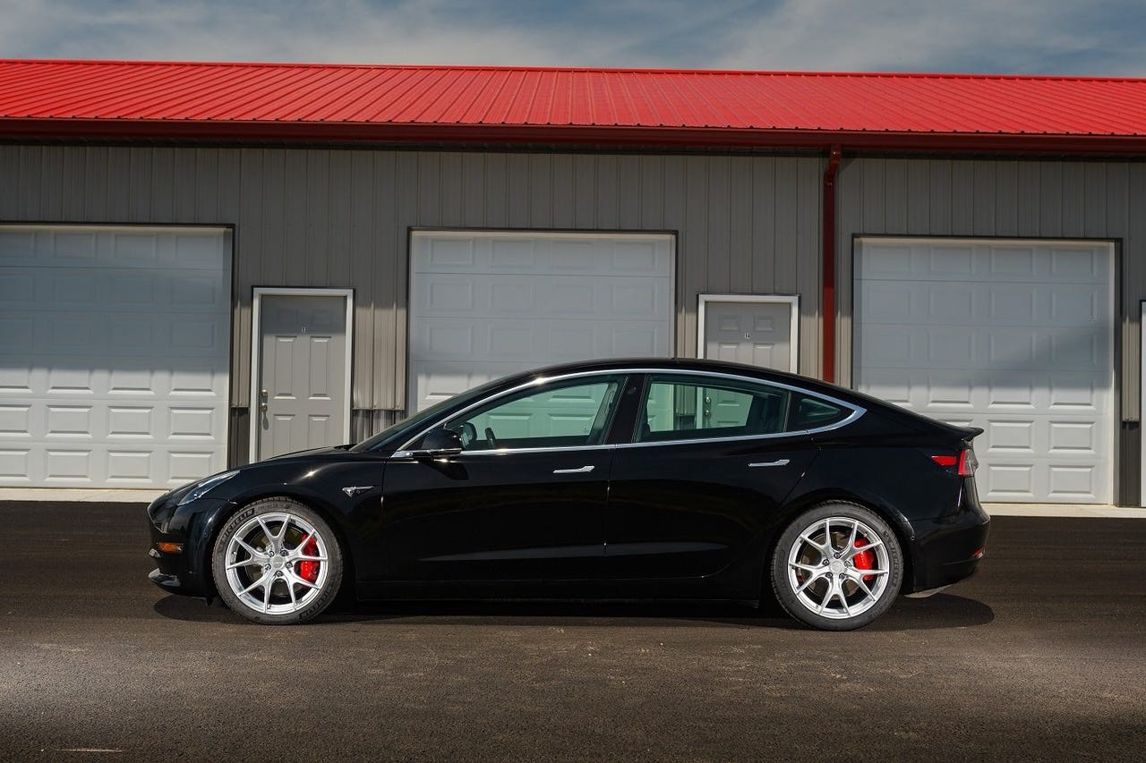 High end felger til Tesla model 3 og model S - Halibrand Hyper Kinect ...