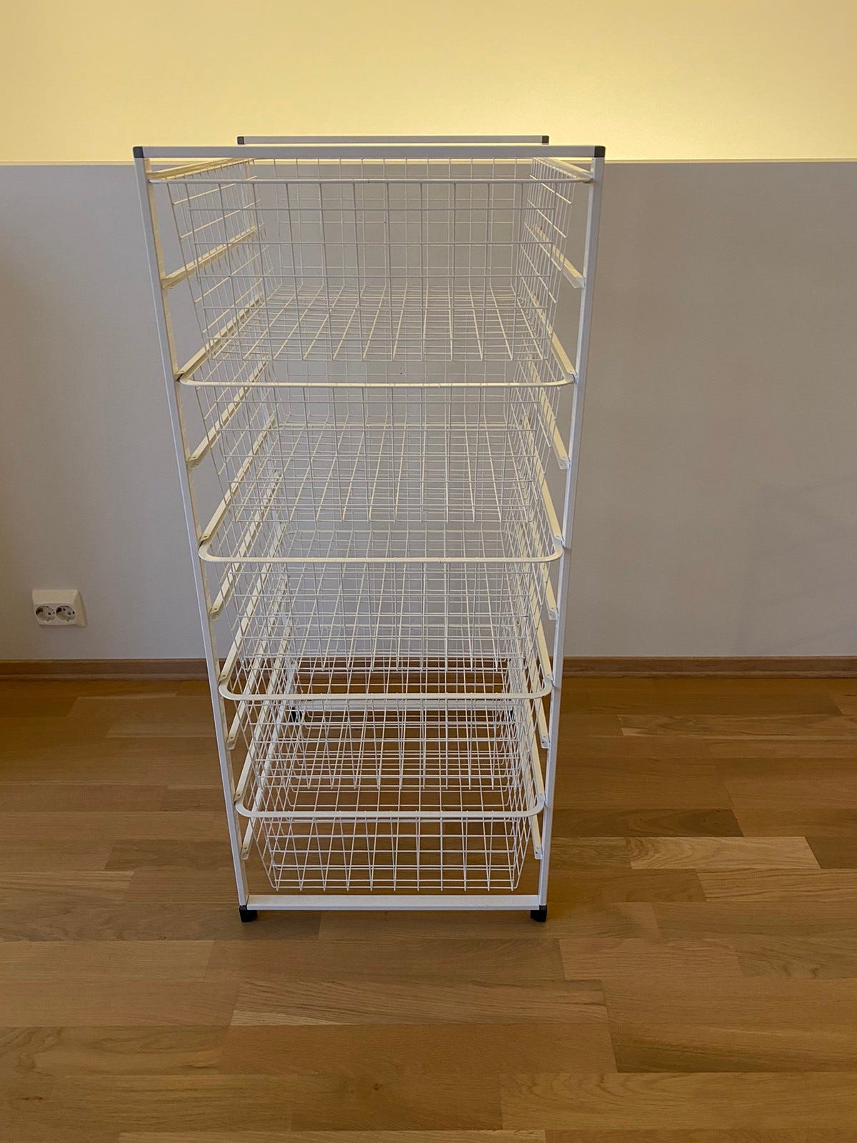 Trådhylle (elfa) | FINN-torget