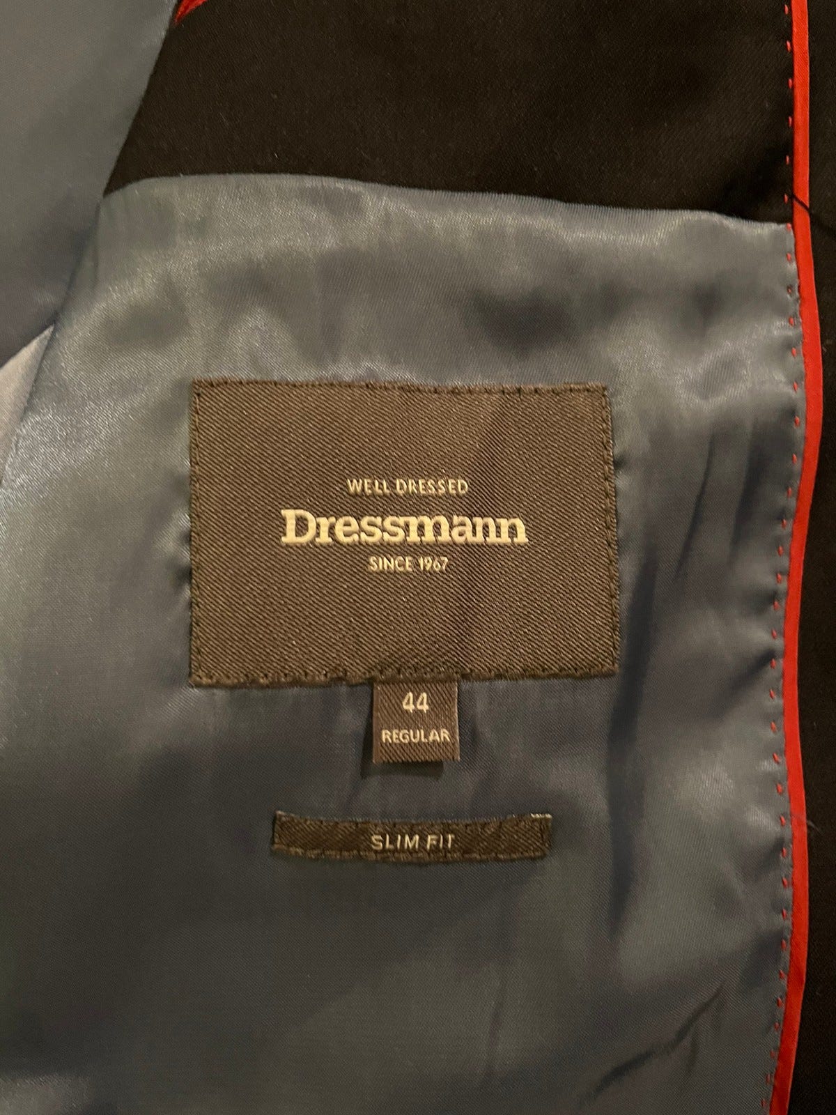 Pen mørkeblå dress fra Dressmann | FINN-torget