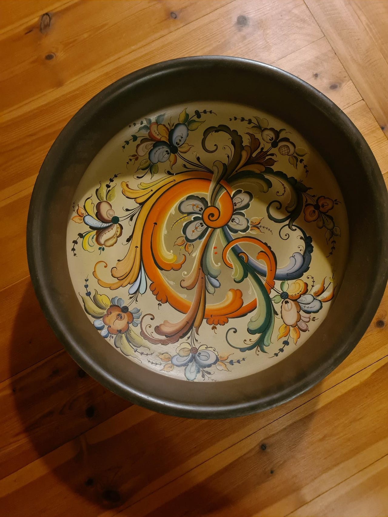 Rosemalt bolle/fat malt av Knut Slettetveit | FINN-torget