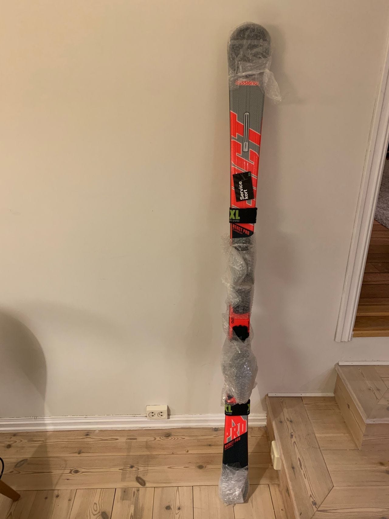 Rossignol React Pro Carbon carvingski med Look Xpress 10 bindinger ...