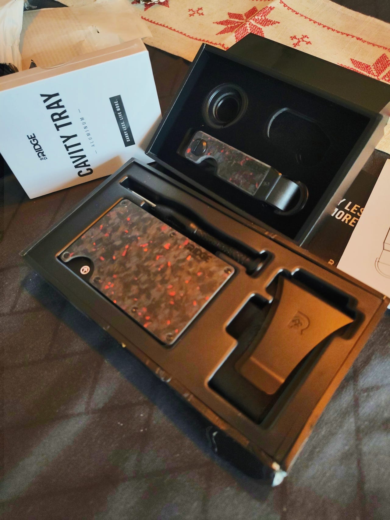 RIDGE Wallet Forged Ember lommebok og nøkkelring. | FINN.no