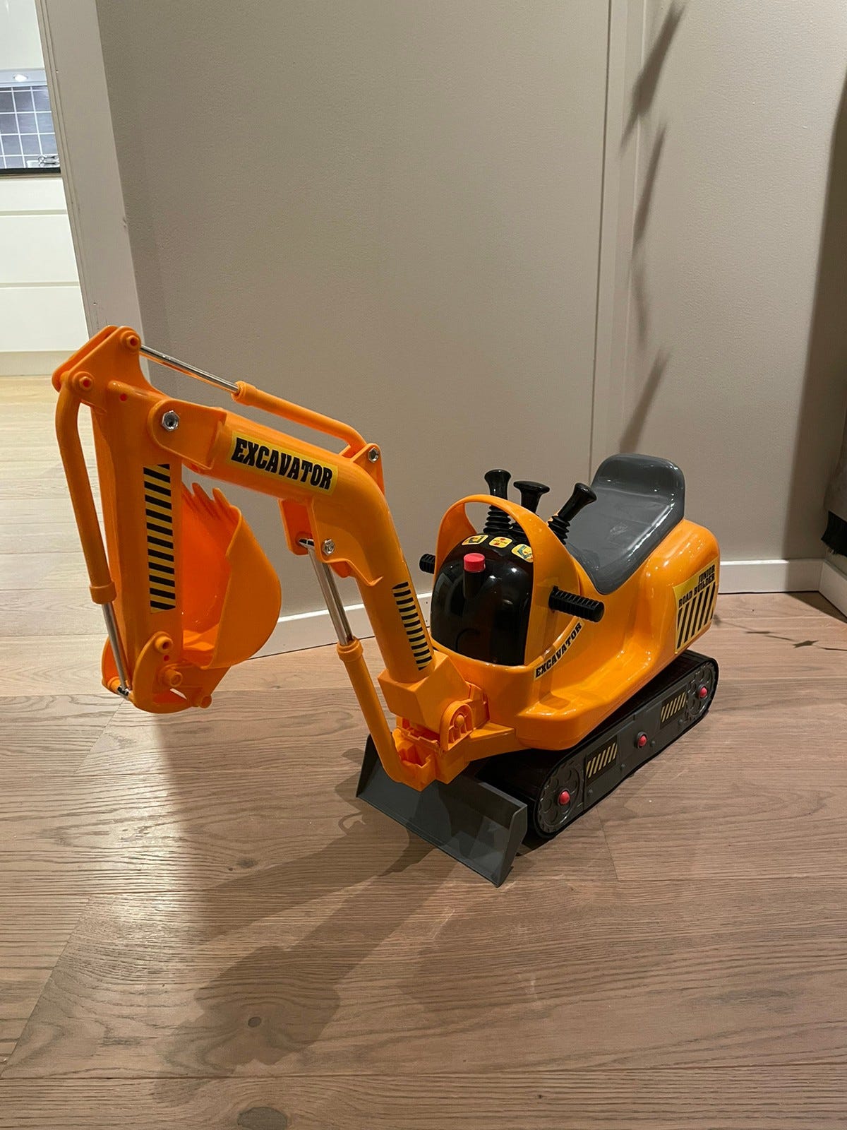 leke gravemaskin | FINN.no