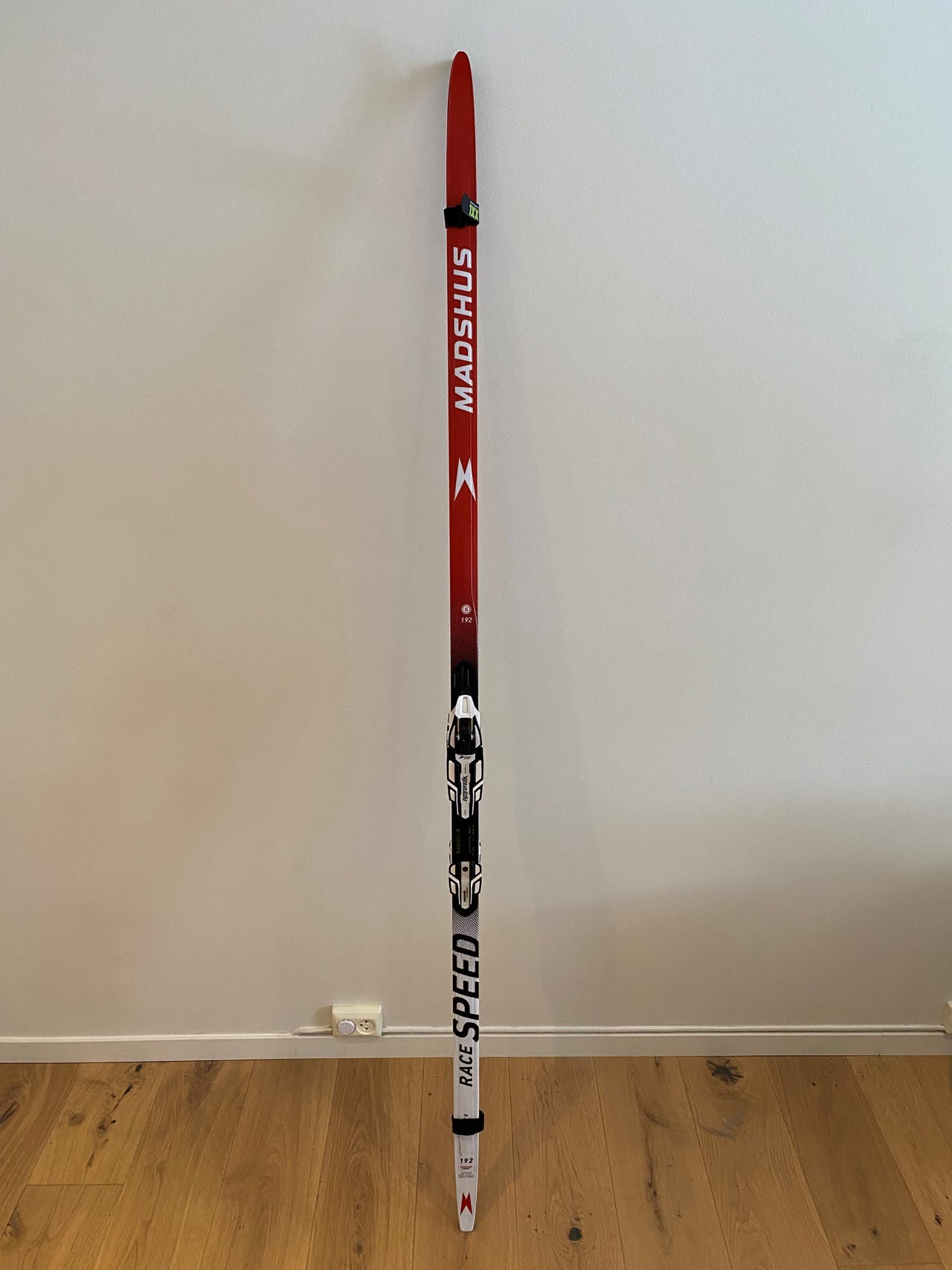 XC Skis Race Speed Skate 22/23, skøyteski senior | FINN.no