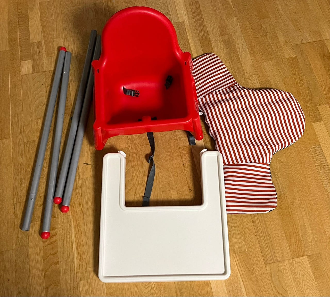 Barnestol med brett | FINN-torget