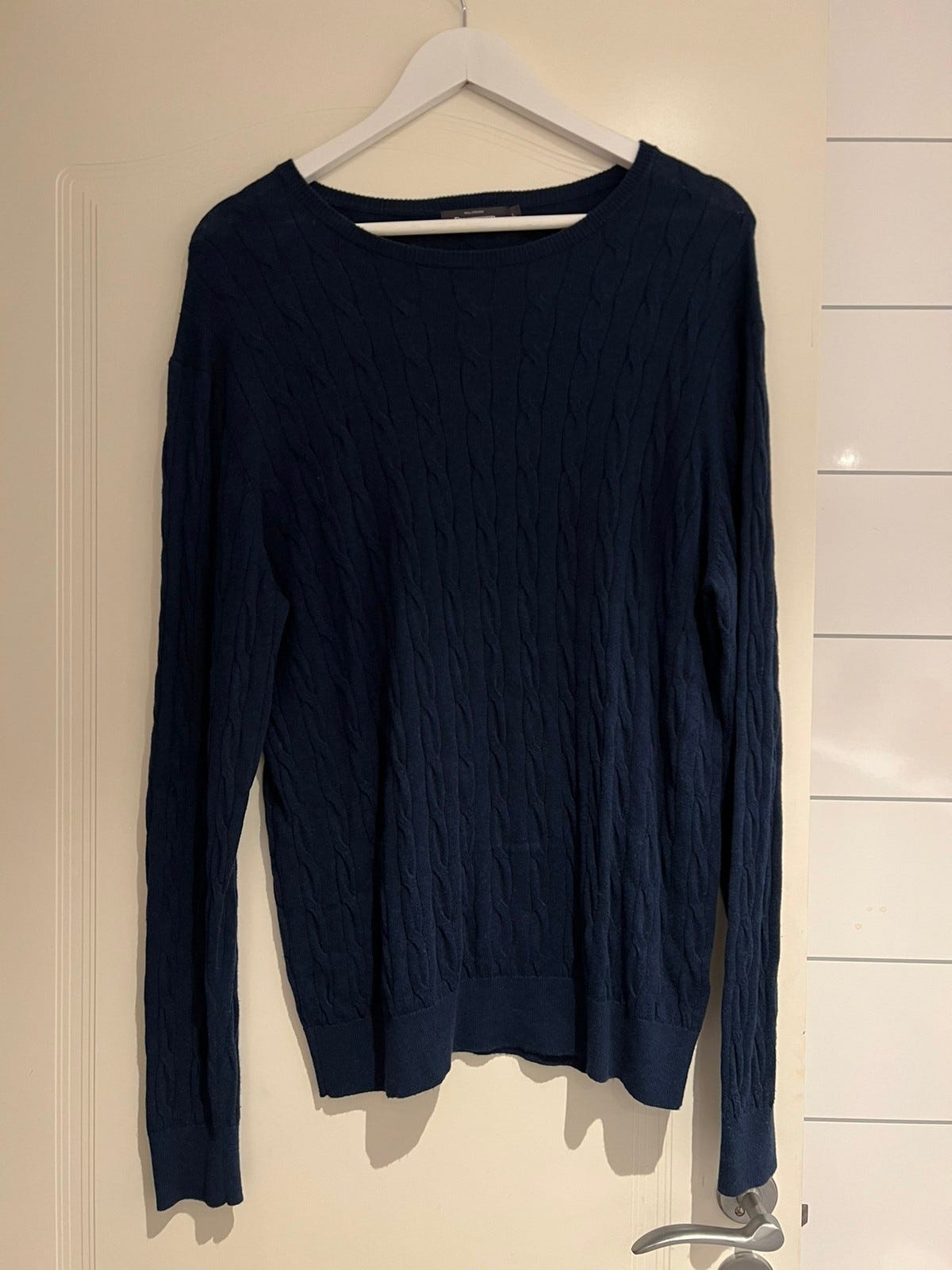 Blå genser til herre i str L, ekstra lang, 100% bomull fra dressmann ...