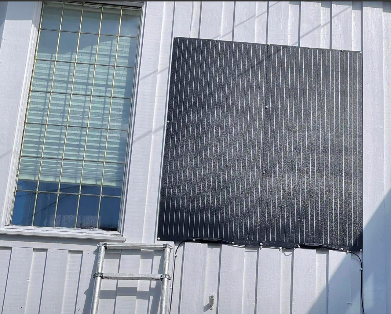 Solceller sett 4solceller + inverter = 220 volt | FINN torget