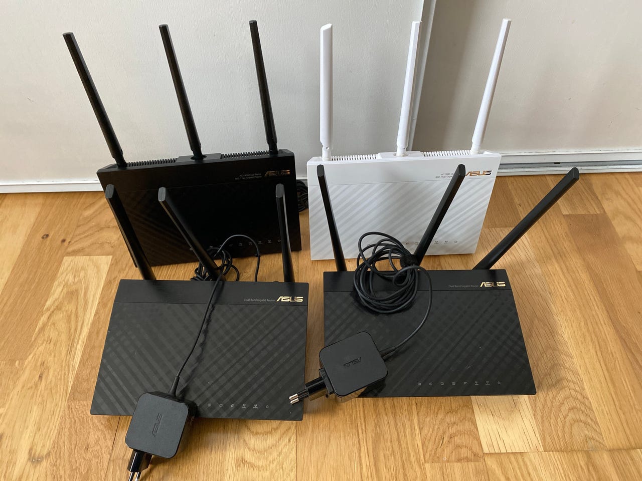 ASUS RT-AC68U AC1900 routere | FINN-torget