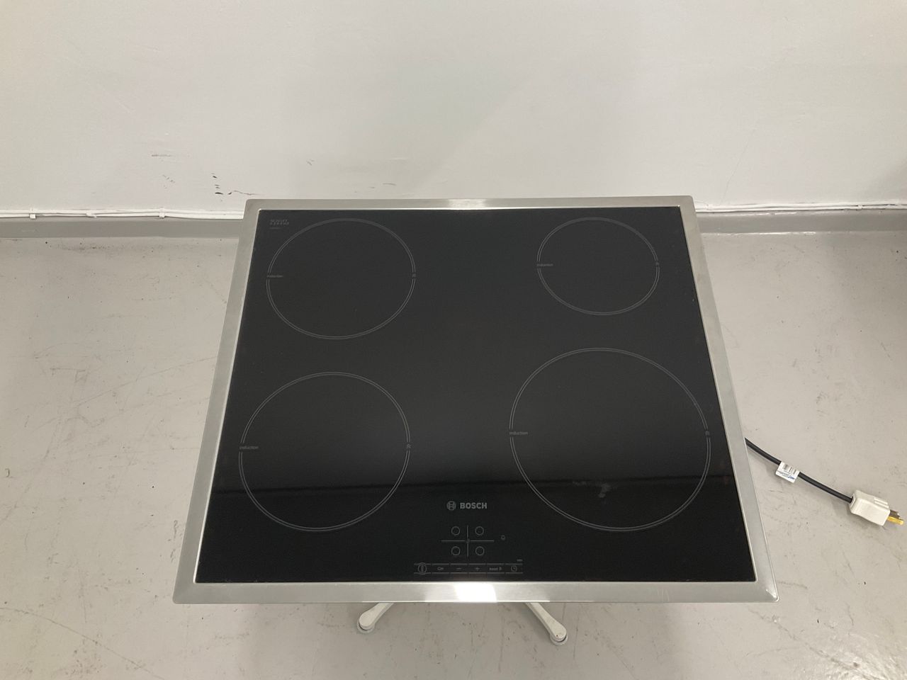 Bosch (PIE645B68X) induksjon platetopp | FINN torget