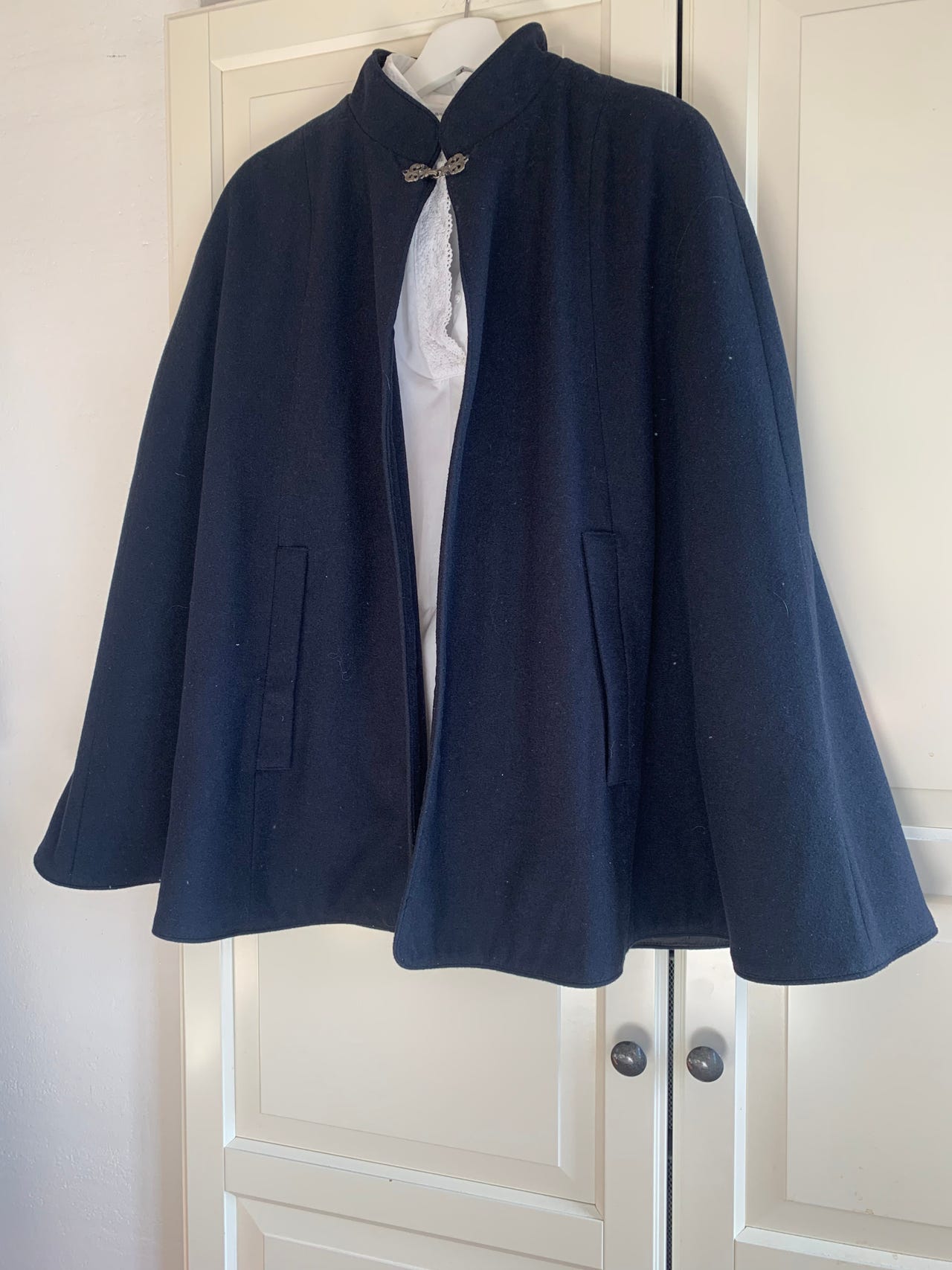 Bunadskjorte og cape til bunad. | FINN torget