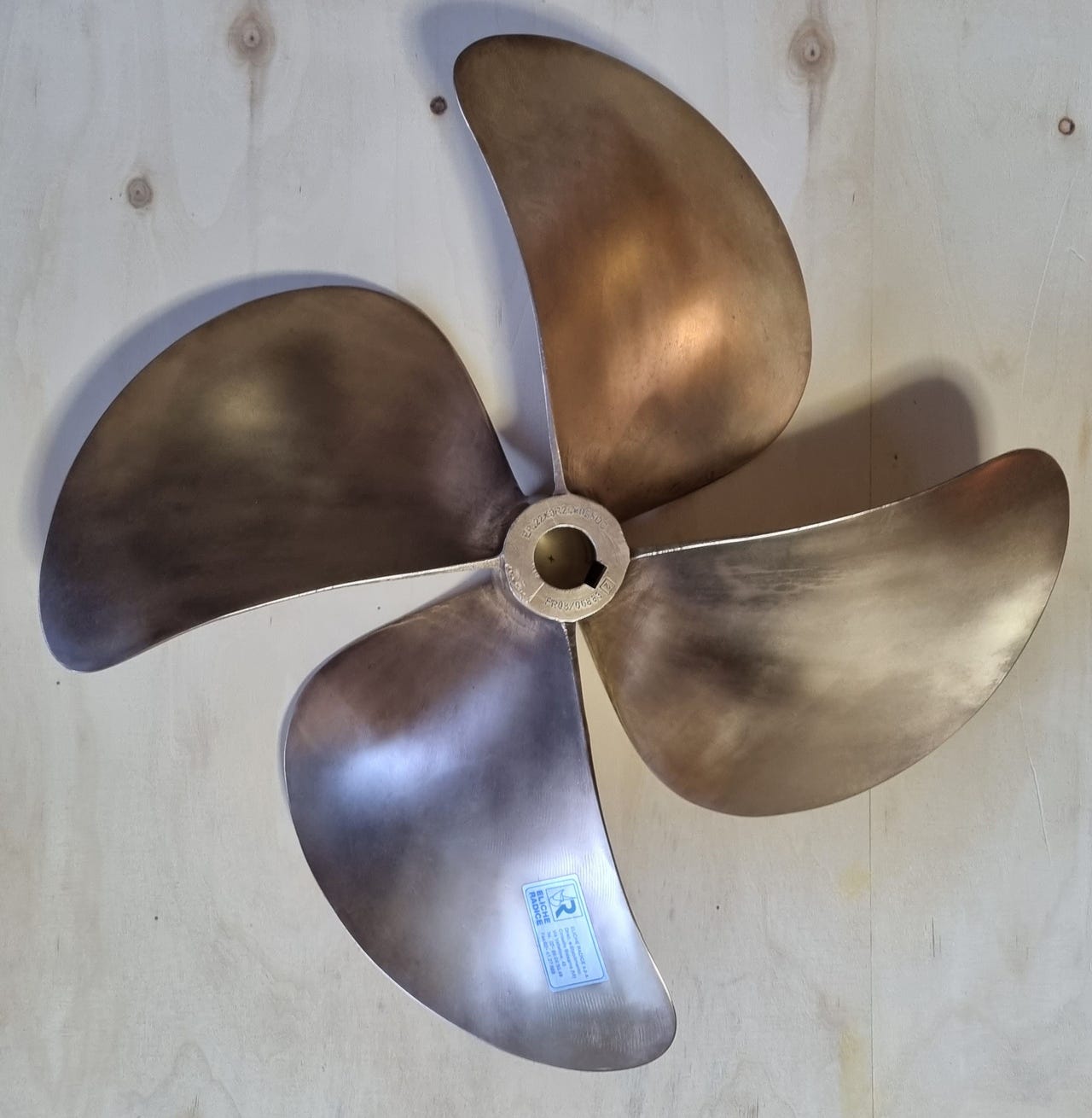 Radice S-8 Skewback, 4bl Bronze Propeller 22X24 RH. Ny Pris. | FINN torget