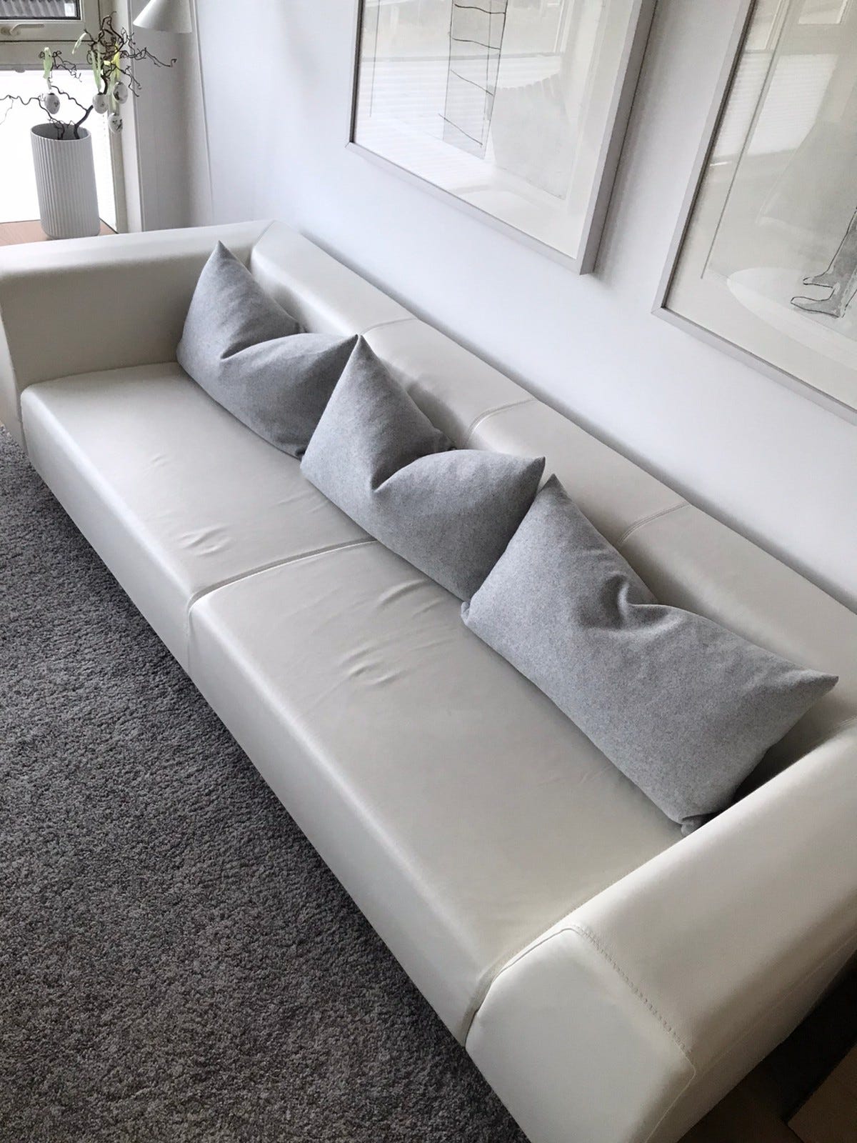 Less sofa fra Bolia i hvit hud | FINN-torget