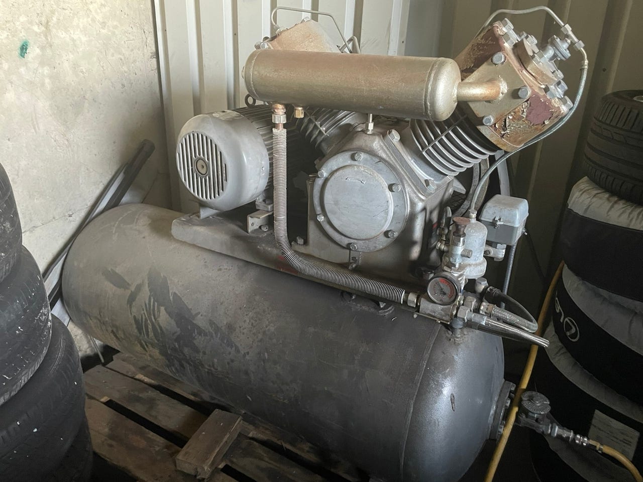 Stor kompressor Atlas Copco 380L 230V | FINN-torget