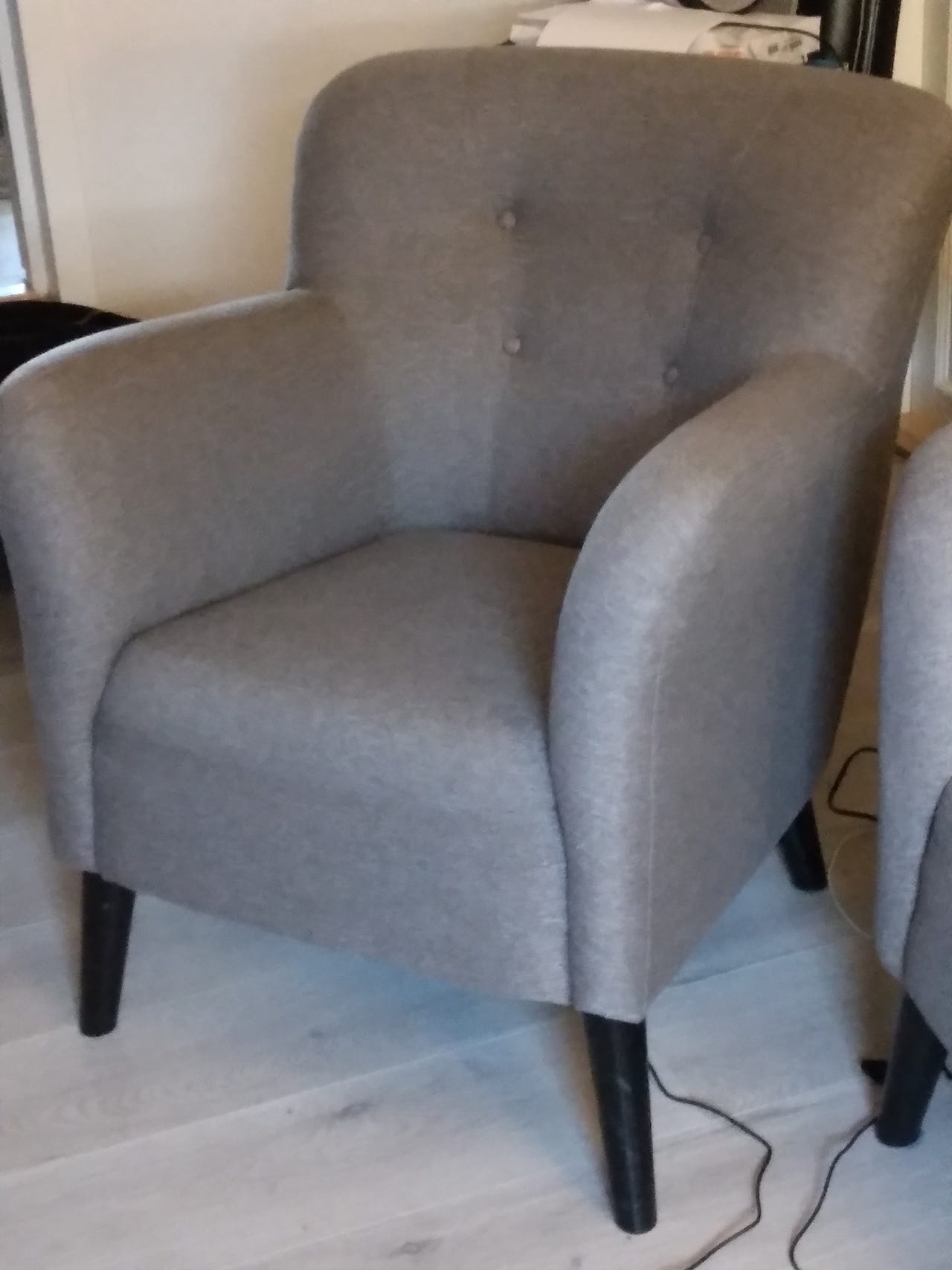Sofa 2,5 + 2 stoler. | FINN torget