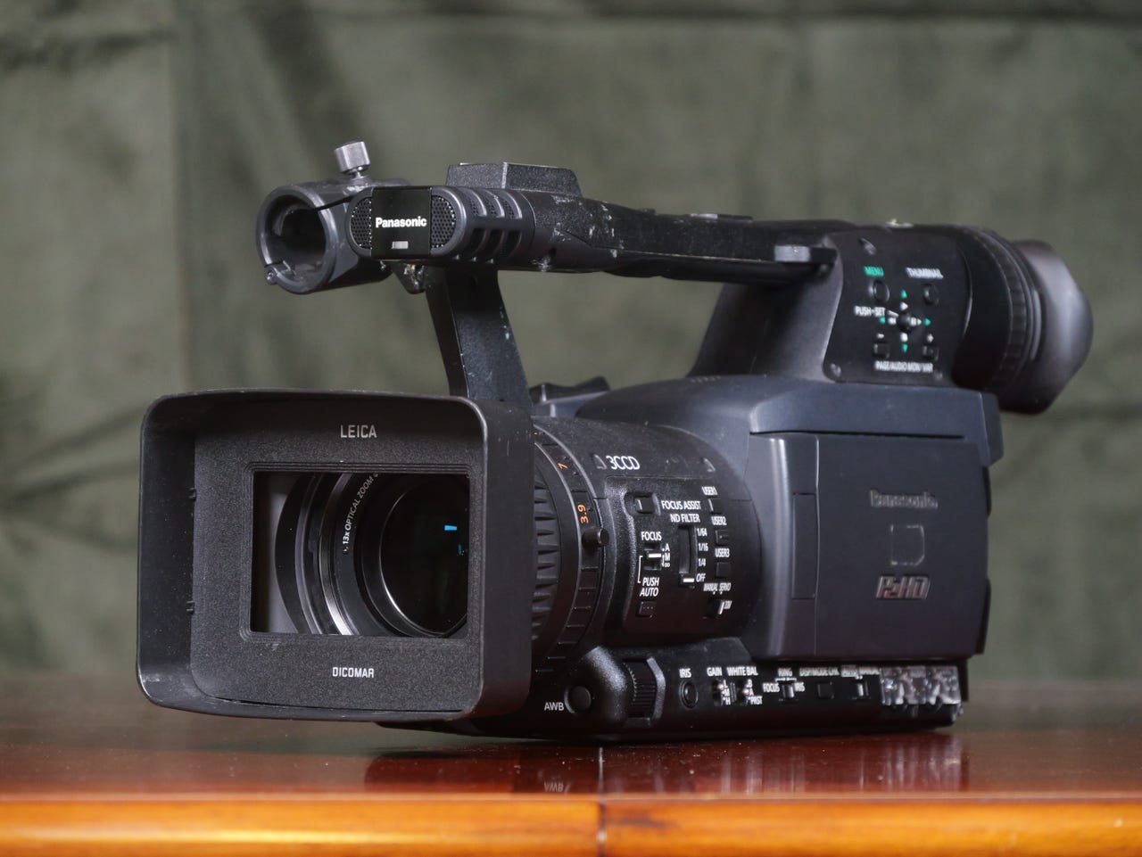 UTLEIE Panasonic P2HD Solid-State videokamera med mikrofoner | FINN torget