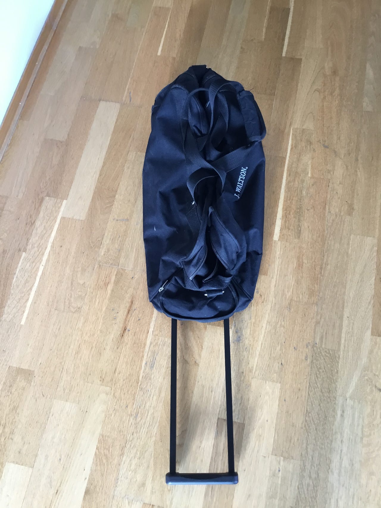 Trillebag lengde 60 bredde 30 og svart skinn stor bag ny alt 3800kr ...