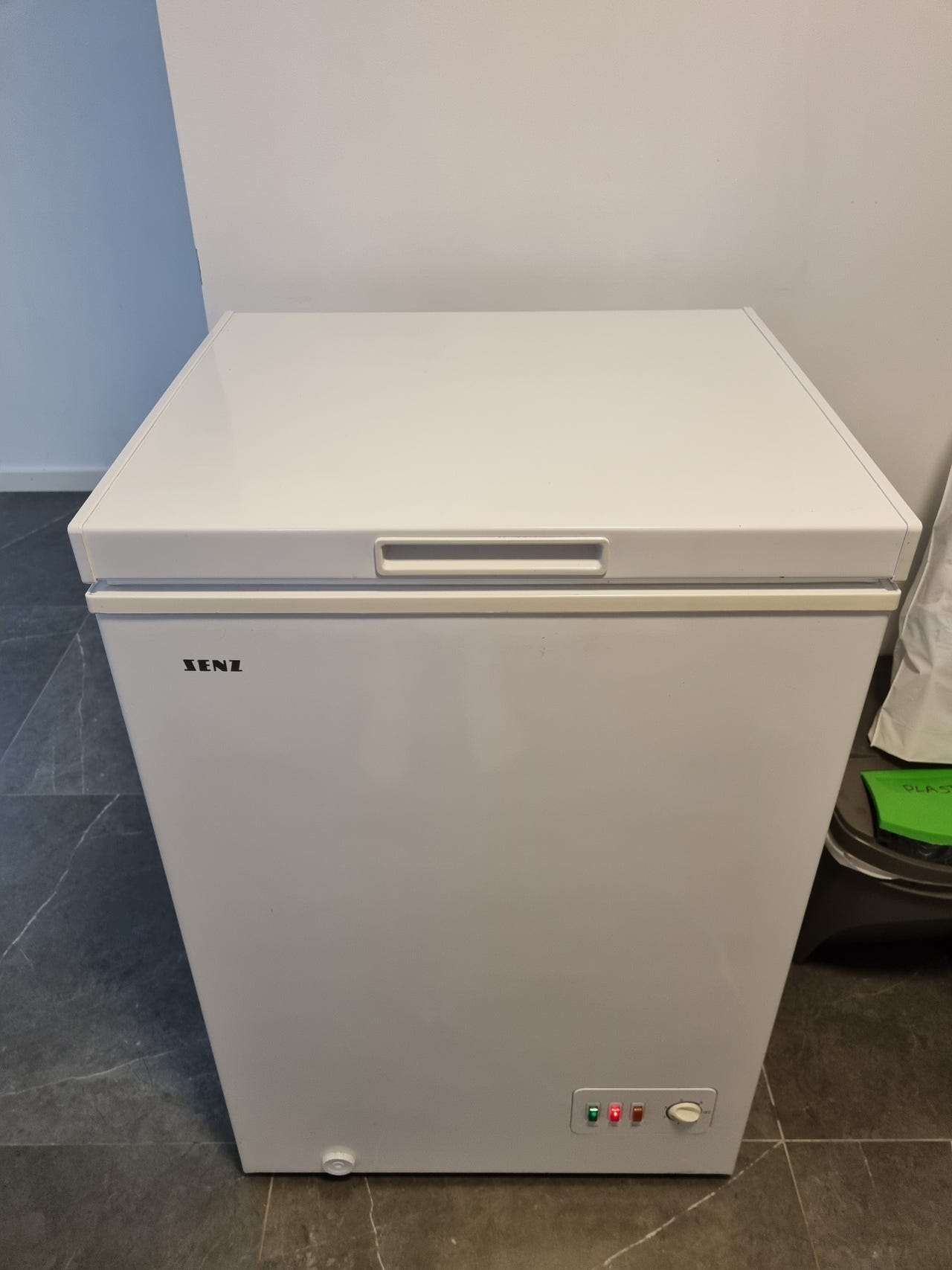 Senz fryseboks 102L | FINN torget