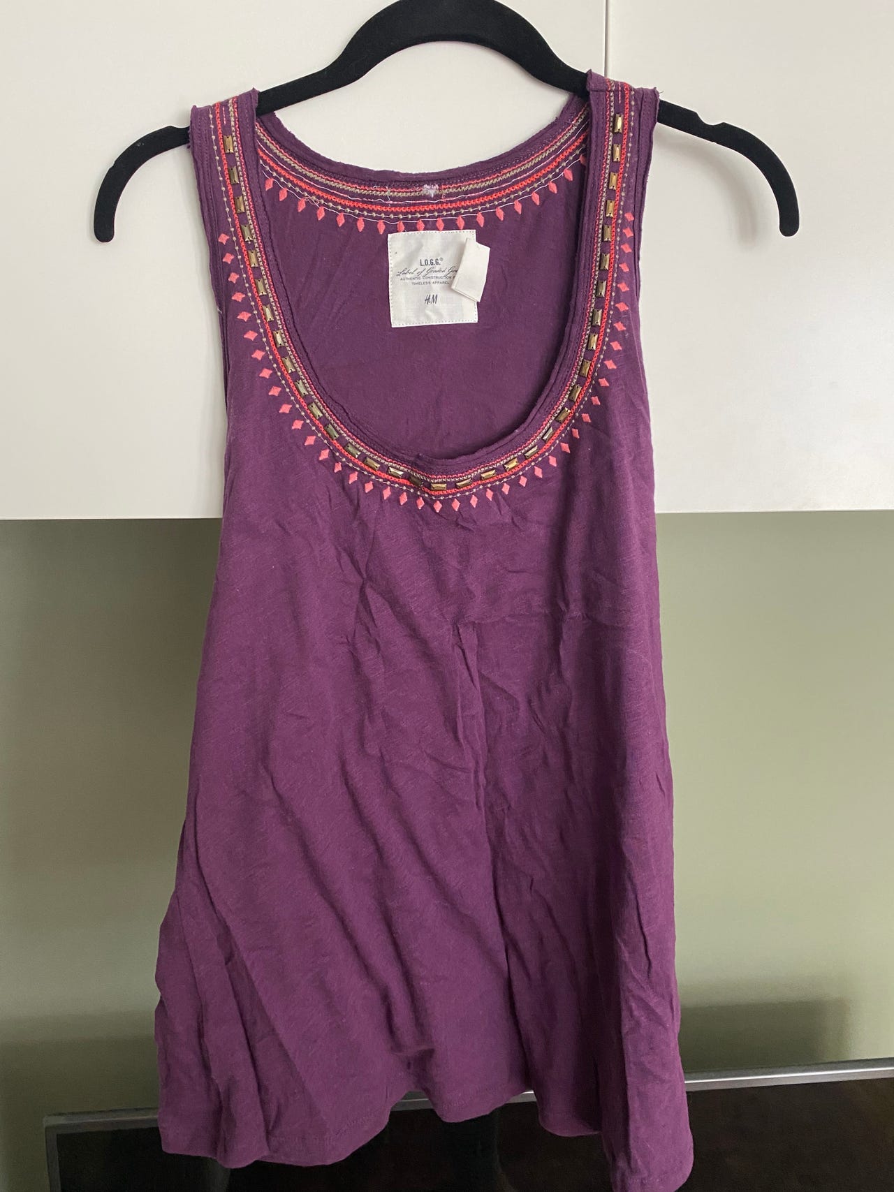 Burgunder Singlet med broderi str L | FINN torget