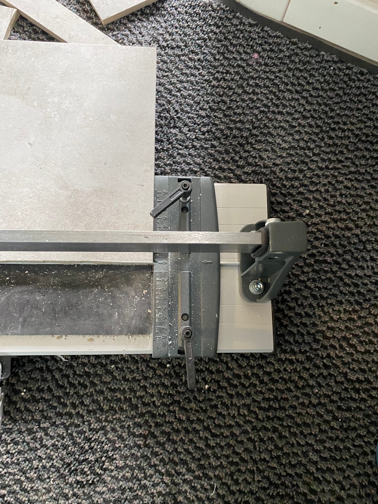 FLISKUTTER | FINN-torget