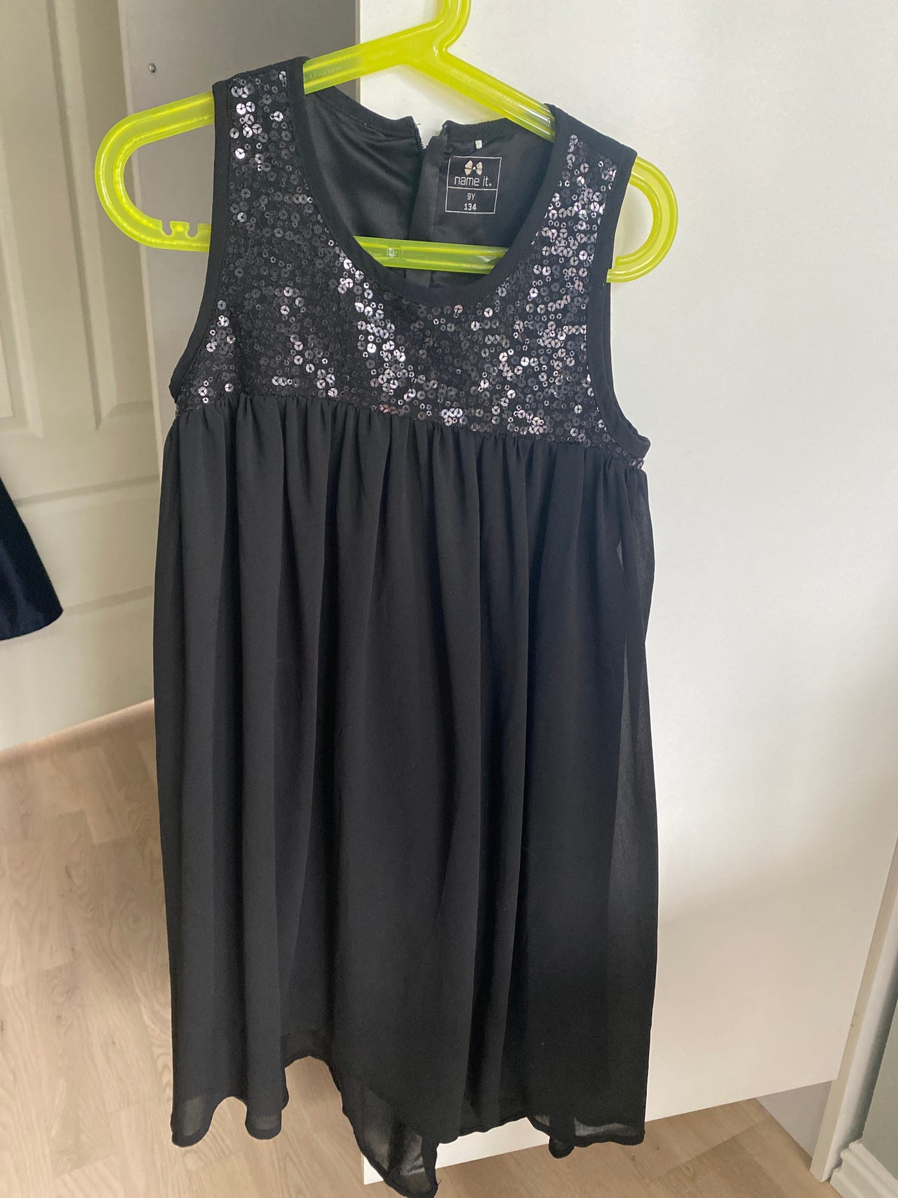 kjole str.134 | FINN-torget