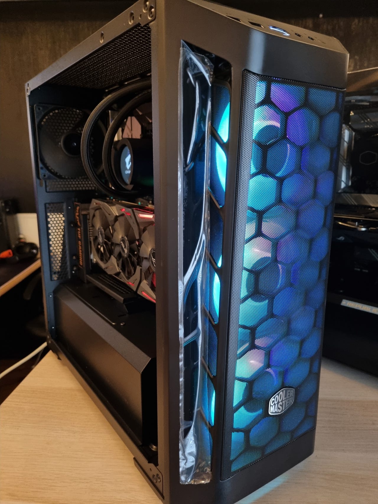Gaming Pc & Vertical GPU Kit | FINN torget