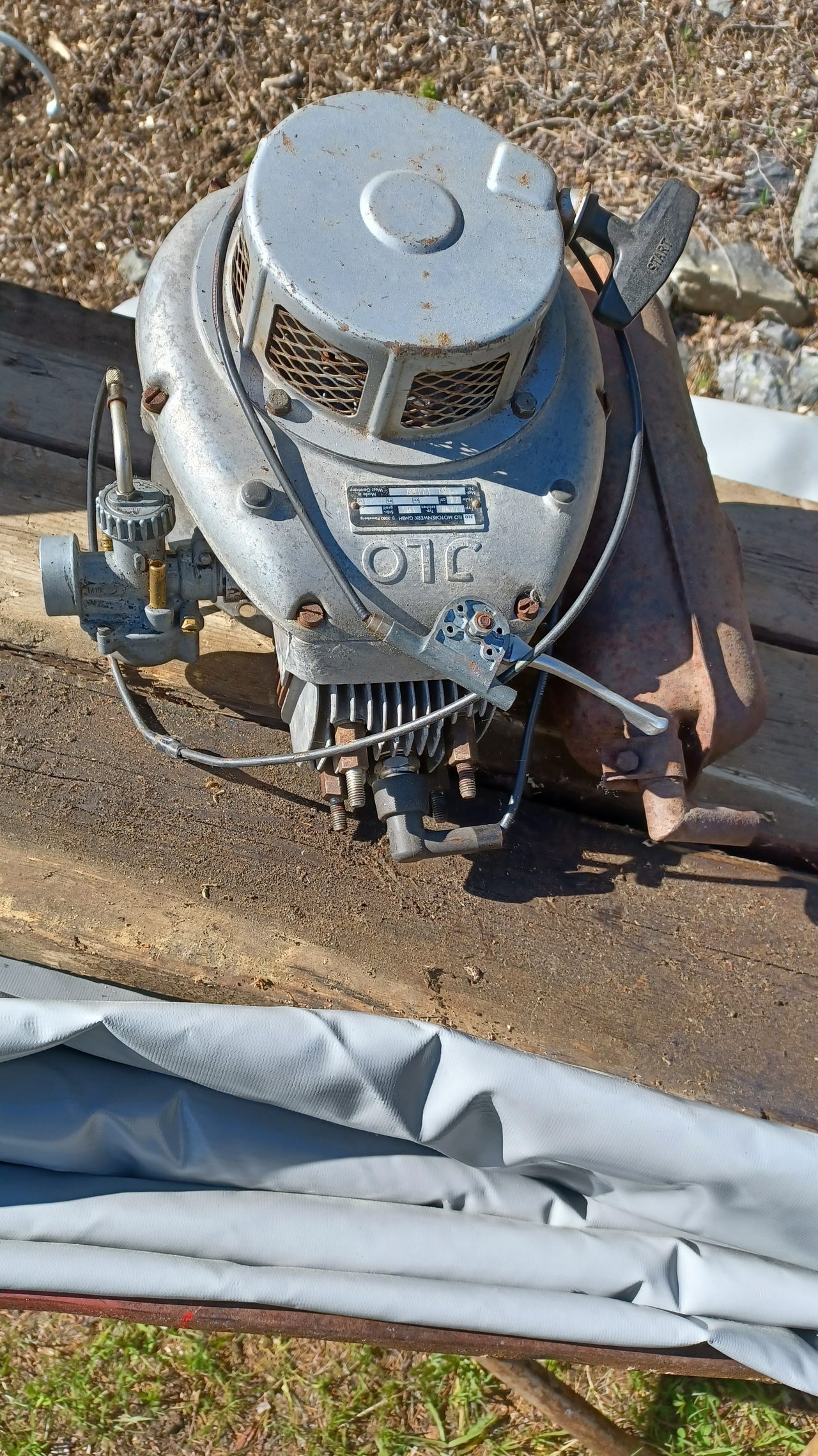 Slåmaskin motor, Agria 300 JLO og deler SACHS Stamo 96 til salgs ...