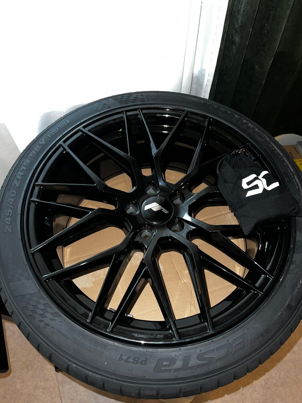 Japan Racing JR28 felger og dekk | FINN-torget