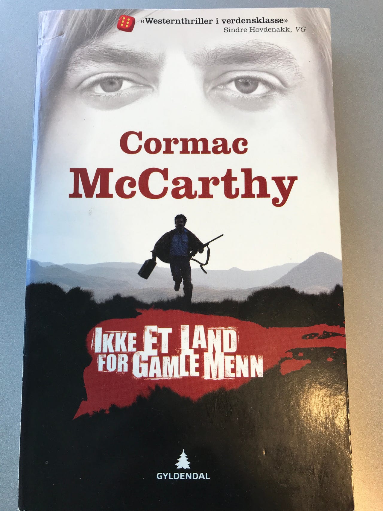 Ikke er land for gamle menn av Cormac McCarthy | FINN-torget