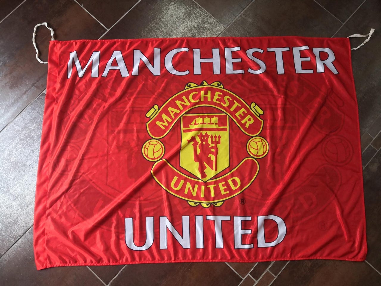 United sjal / kappe | FINN-torget