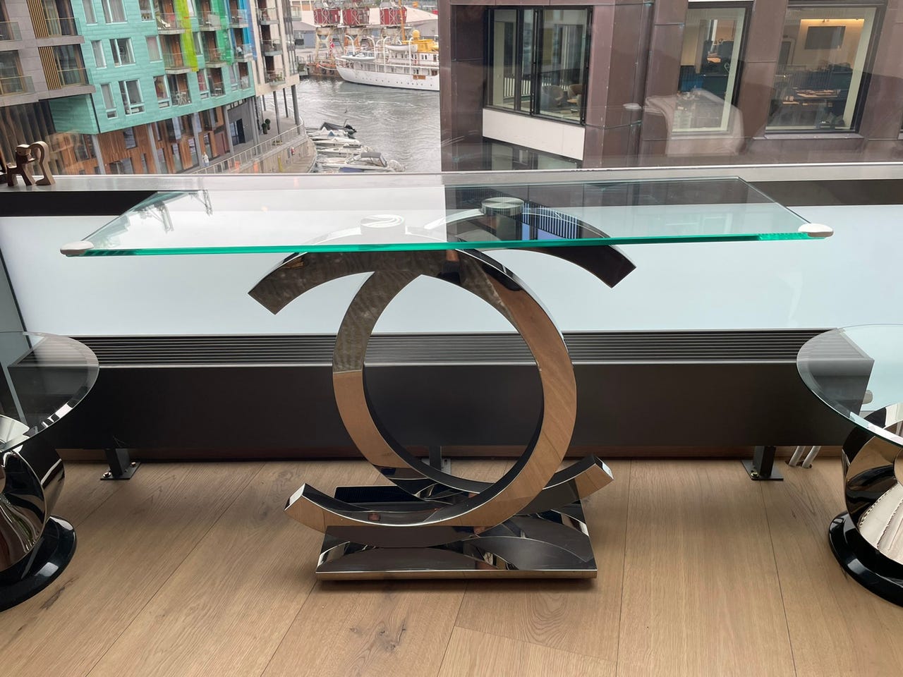 Coco Chanel Dining Table og 2 Salongbord | FINN-torget